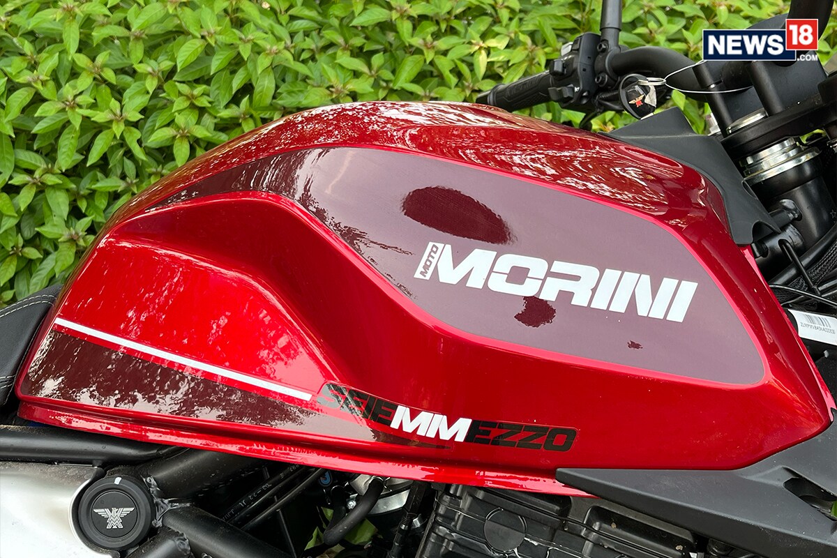 Moto Moroni Seiemmezzo Retro Street in Pics: See Design, Features and ...