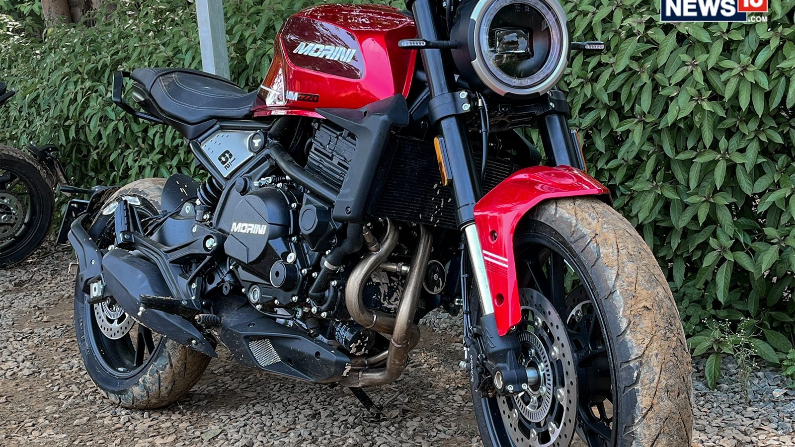 Moto Moroni Seiemmezzo Retro Street in Pics: See Design, Features and ...