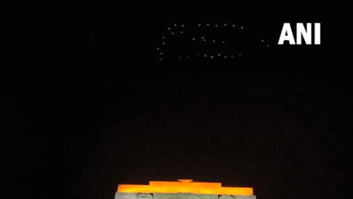 Visitors Throng Revamped India Gate Complex As 250 Drones Light Up Sky ...