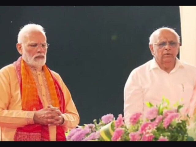 PM Modi in Gujarat LIVE Updates: PM Takes Part in Navratri Celebrations ...