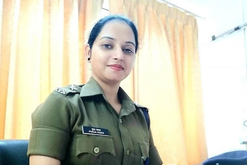 Success Story: Overcoming Financial Hardship, Haryana Girl Builds ...