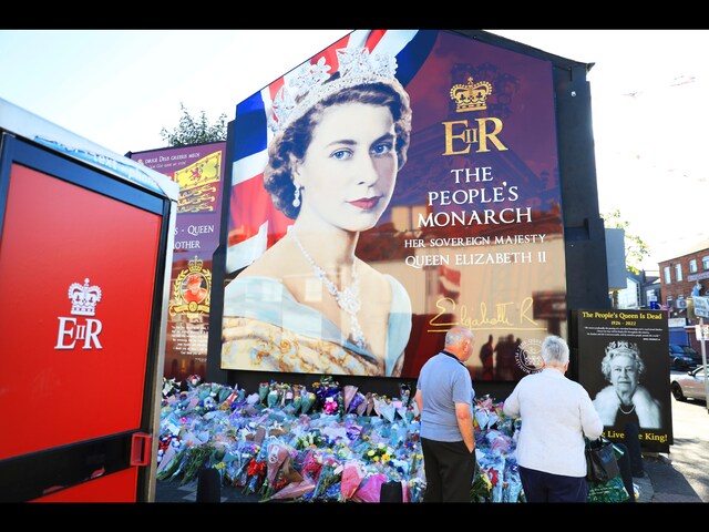 A Brush With British Royalty: Queen Elizabeth II and The Unique ...