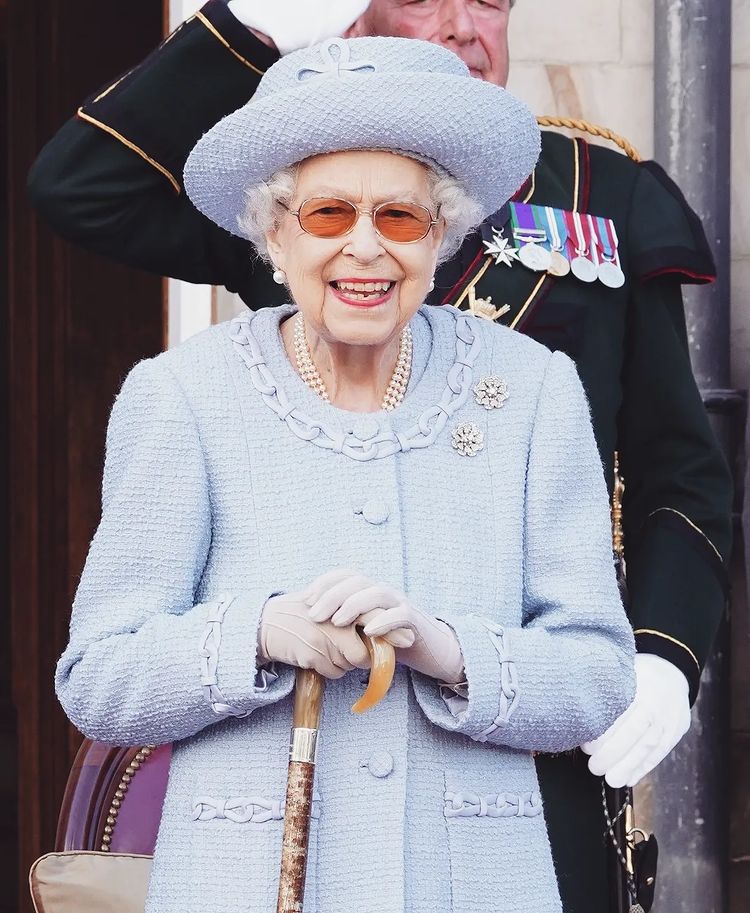 Queen Elizabeth II's Colourful Dress Code: The Monarch Who Left A ...