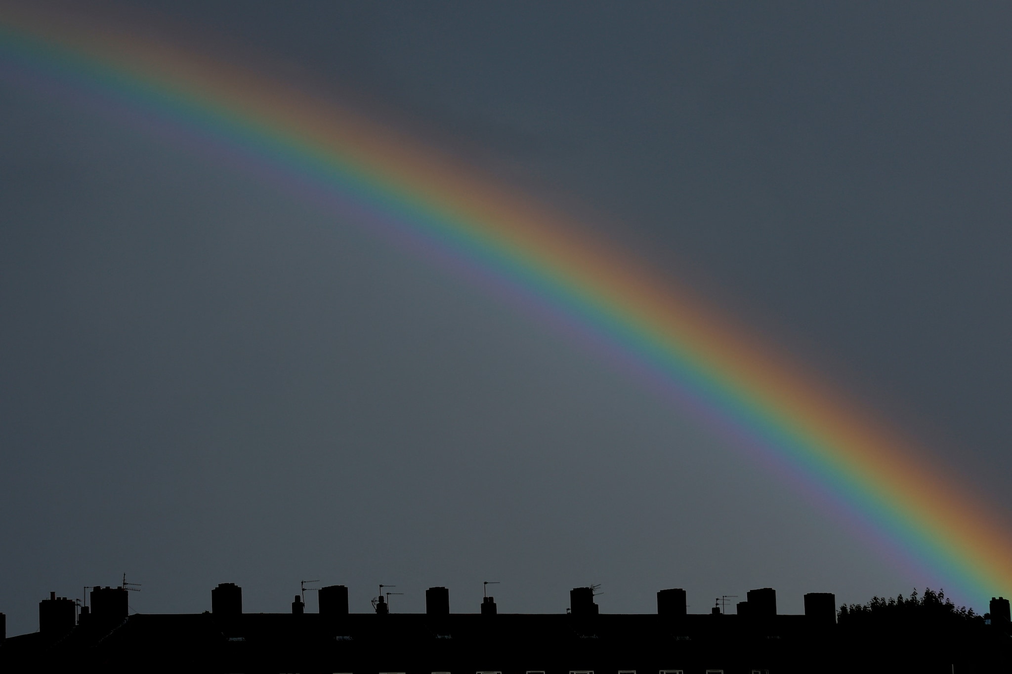 Queen Elizabeth II Death: Rare Double Rainbow Appears Over Buckingham ...