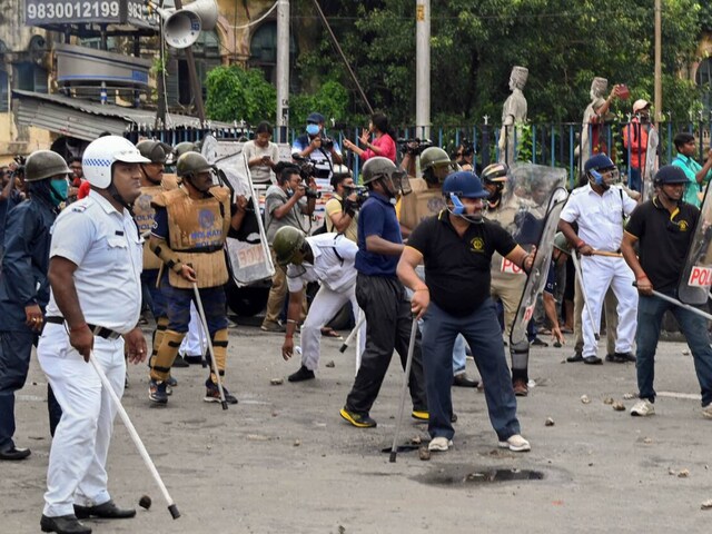 'Nabanna Cholo' Protest: BJP Claims 1,235 Workers Arrested, 3 ...