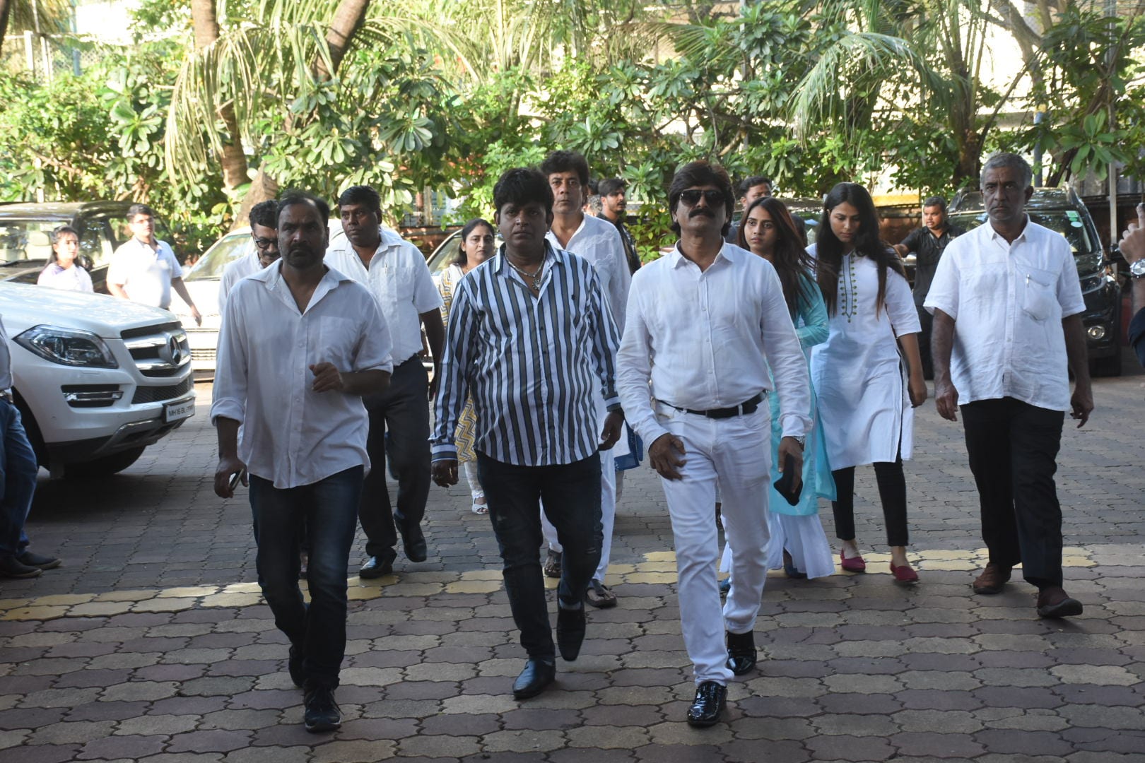 Raju Srivastav Prayer Meet: Late Comedian's Family Joined By Kapil ...