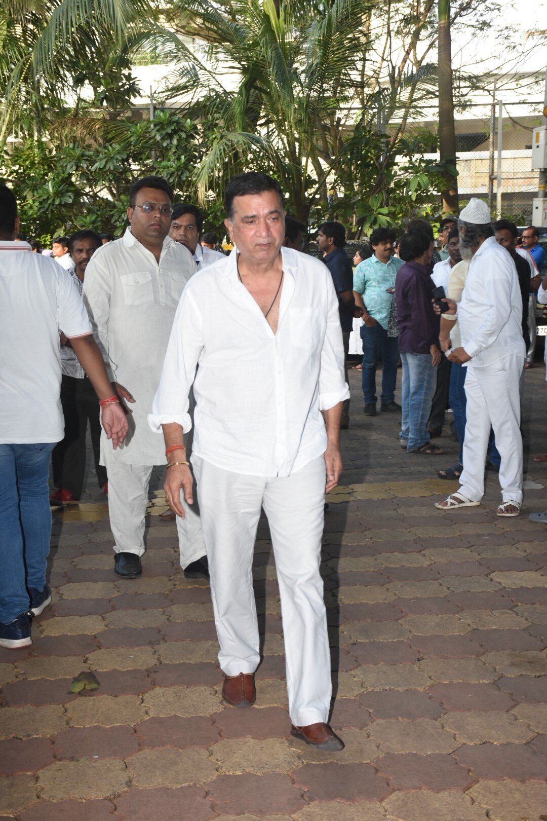 Raju Srivastav Prayer Meet: Late Comedian's Family Joined By Kapil ...