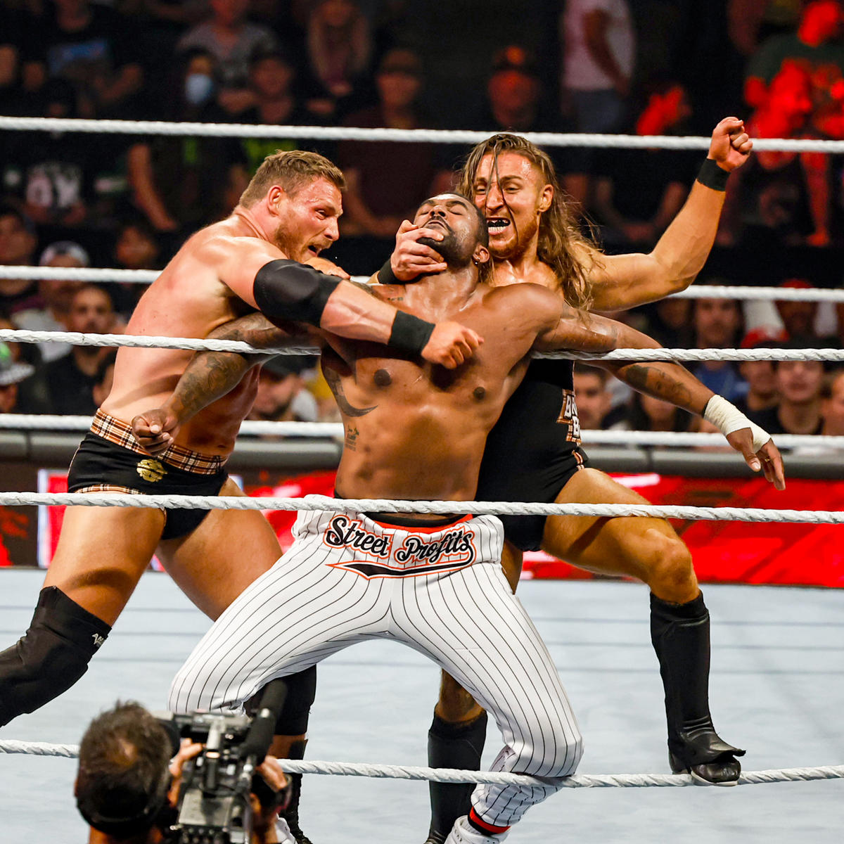 WWE RAW Results, In Pics: Bobby Lashley Retains the United States ...