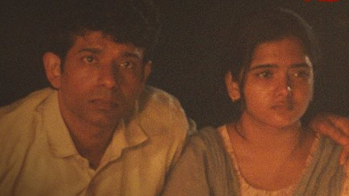 Siya Review: Vineet Kumar Singh, Pooja Pandey Deliver Hard-Hitting Film ...