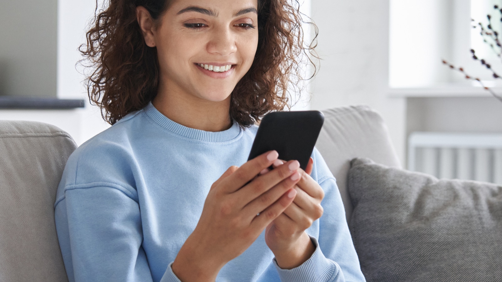 Spending Too Much Time on Gadgets May Affect Your Aging Process, Finds ...