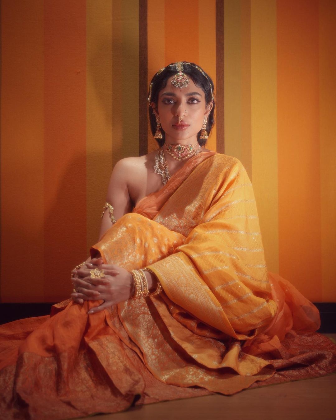 Sobhita Dhulipala In Yellow Saree And Traditional Jewellery Is A Vision ...