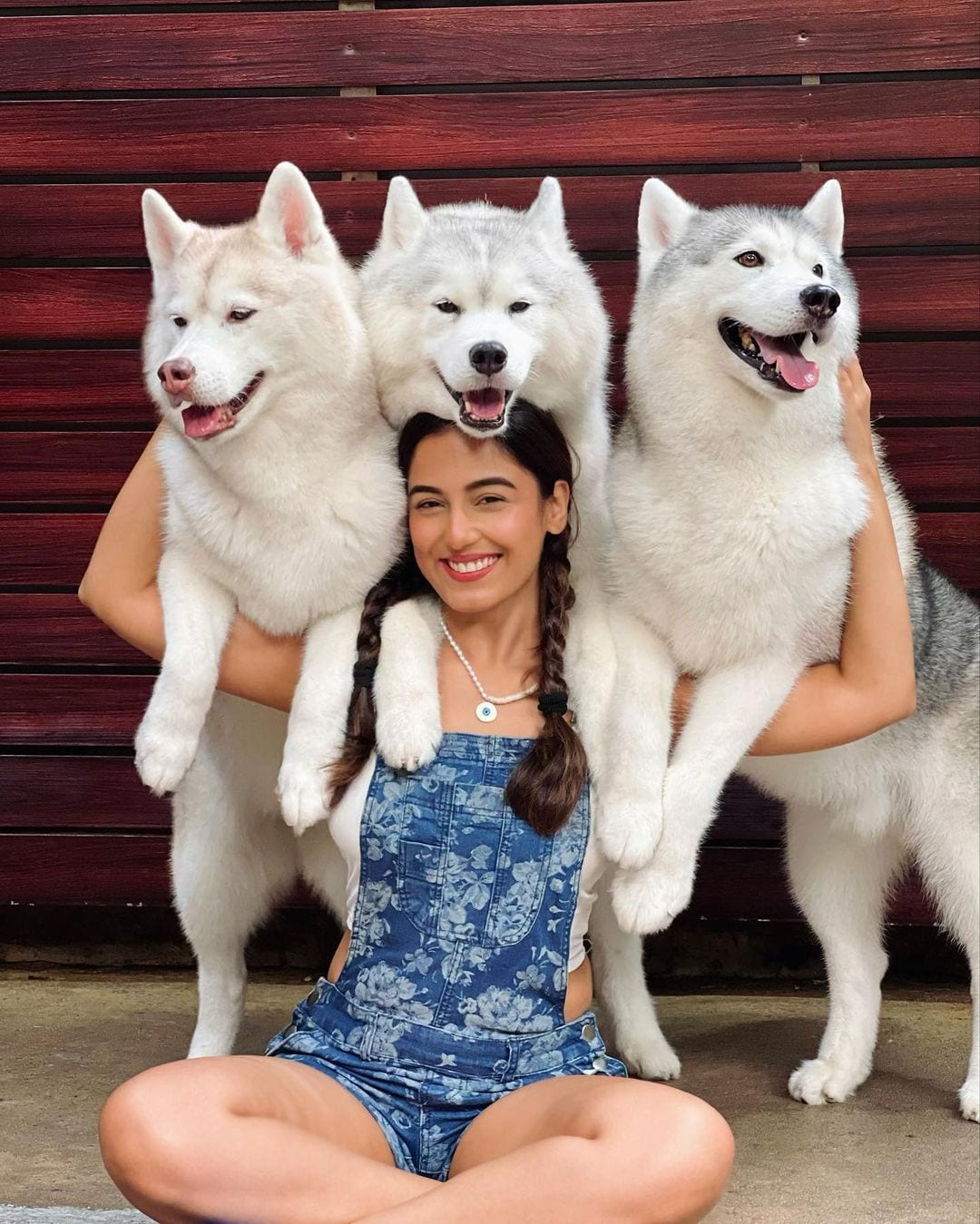 Happy Birthday Srishty Rode: Gorgeous Pictures of The Kapil Sharma Show ...