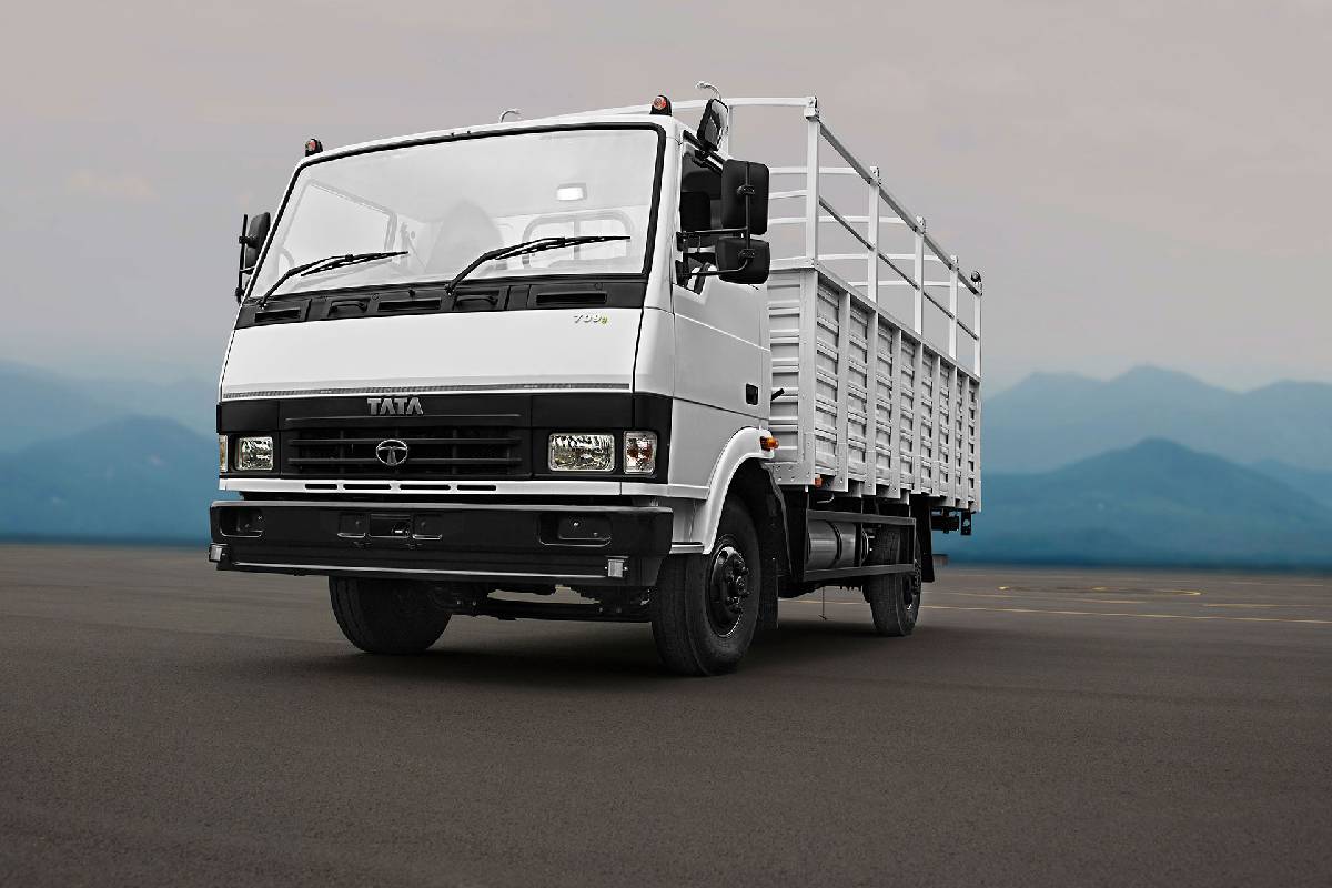 Tata Motors Commercial Truck Range in Pics: See Design, Features, and ...