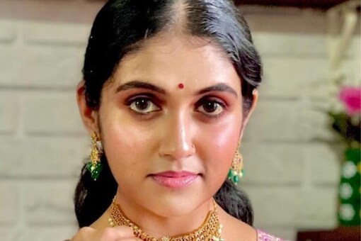 For Sairat Actress Rinku Rajguru, Purple Is The New Black - News18