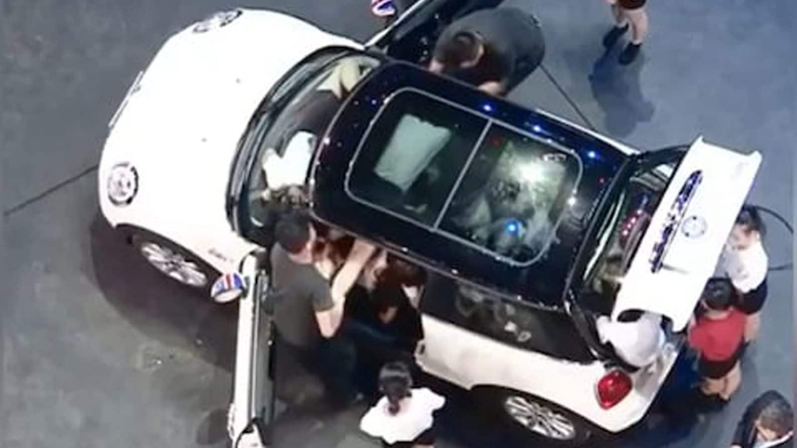 Watch: 29 People Inside A Mini Cooper. And, It Is A Guinness World ...