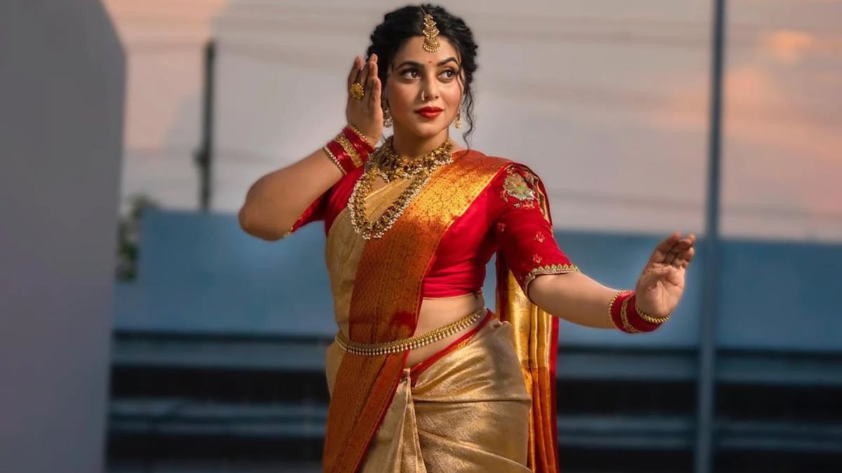 Poornam Urges to be 'Your Own Kind of Beautiful' in Latest Pictures ...