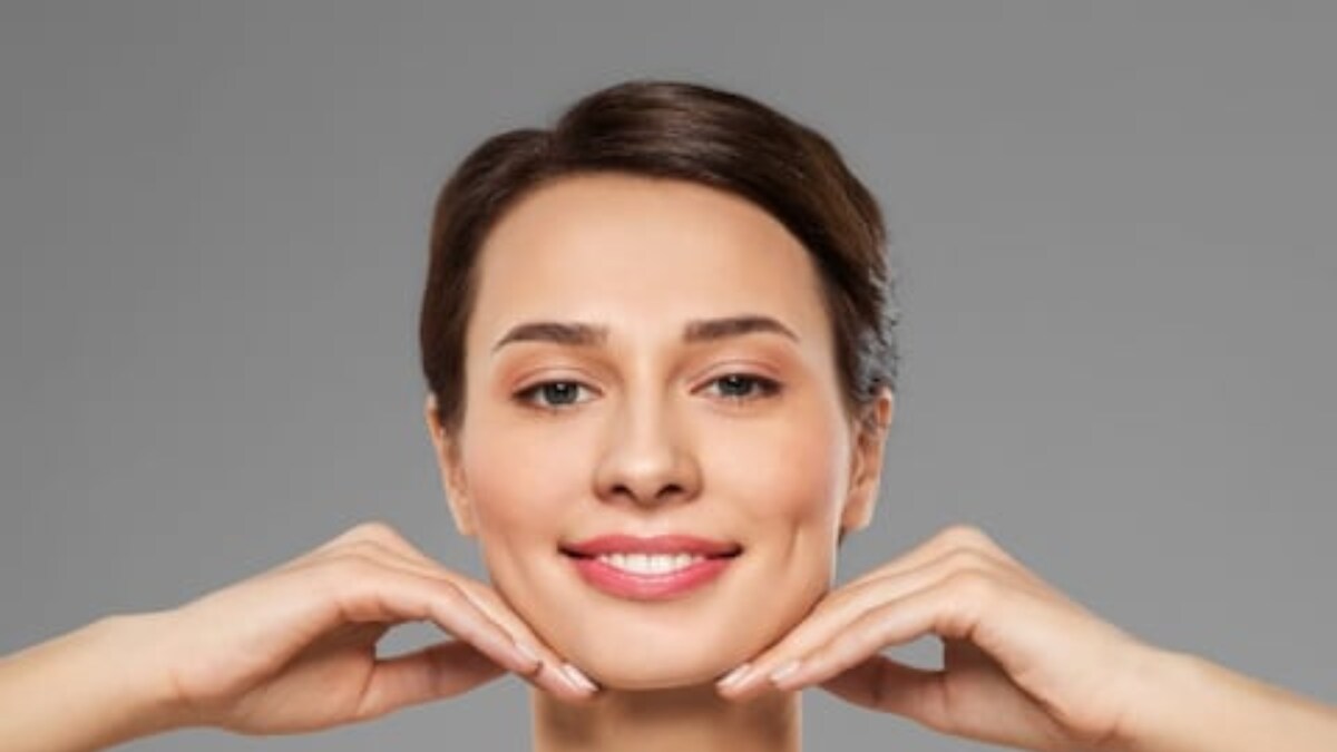 3 Yoga Exercises For Glowing Skin, Reducing Face Fat - News18