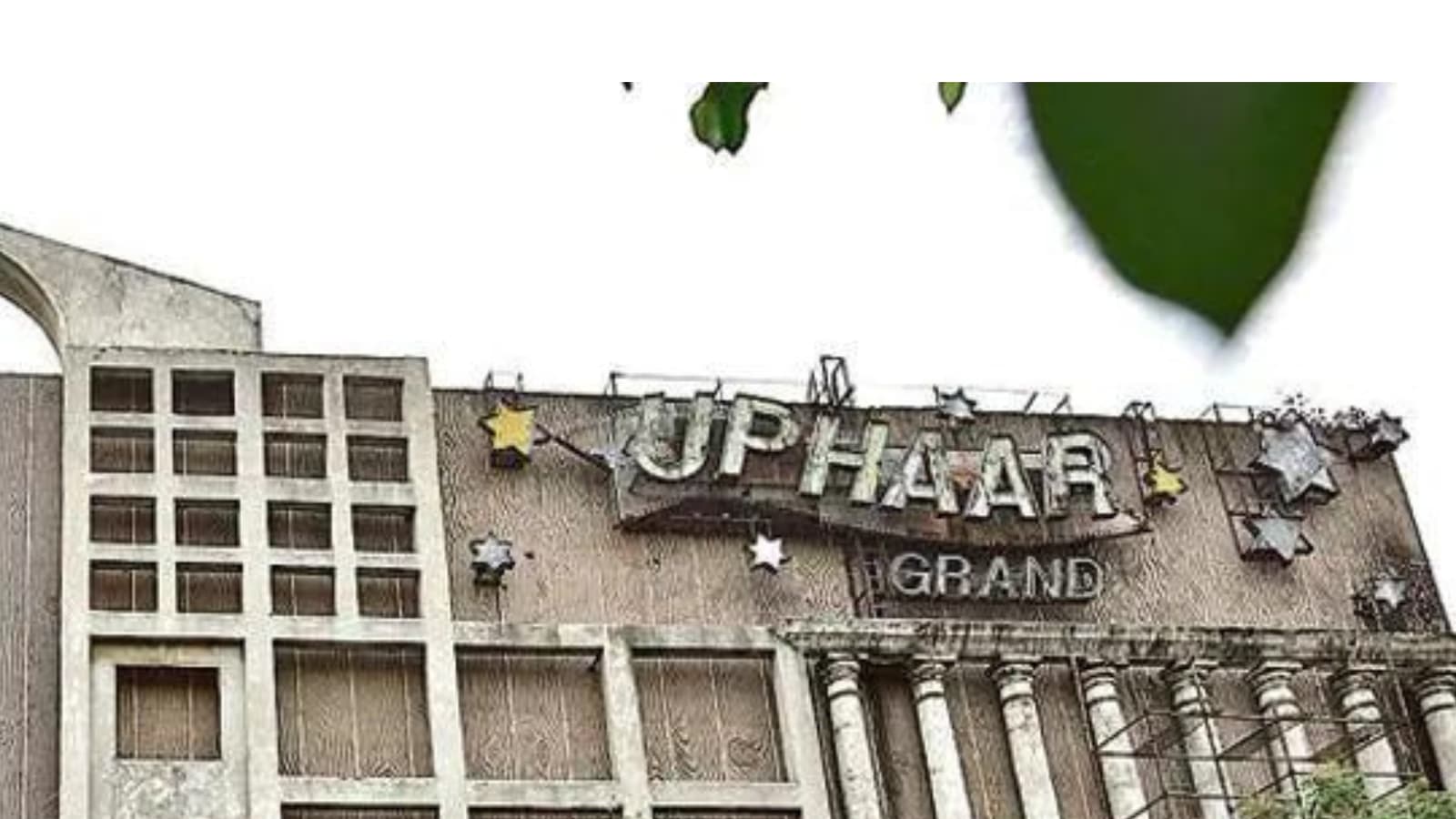 1997 Uphaar Cinema Fire: Victims Move HC to Enhance Punishment of ...