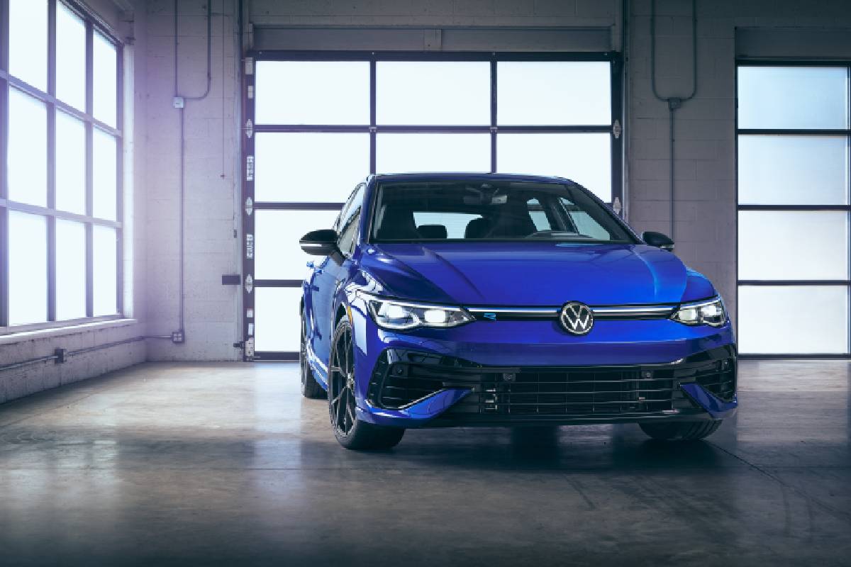 Volkswagen Golf R 20th Anniversary Edition in Pics: See Design ...