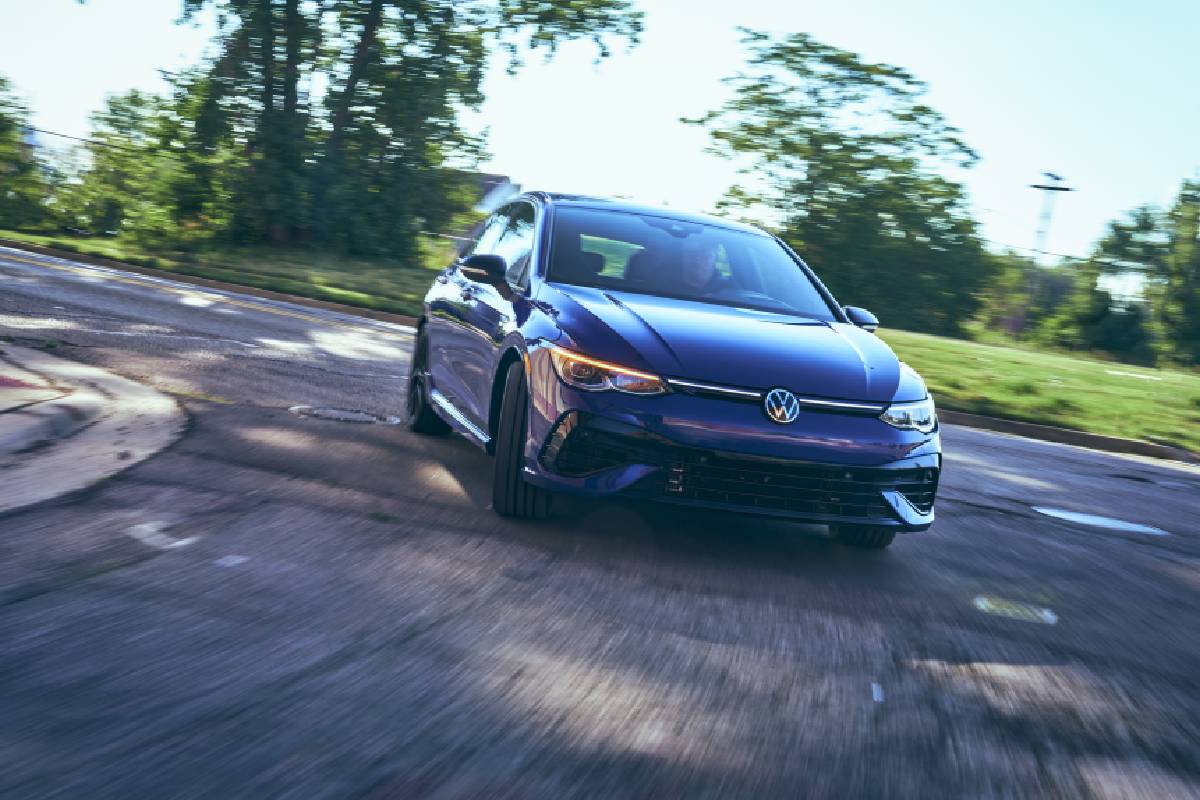 Volkswagen Golf R 20th Anniversary Edition in Pics: See Design ...