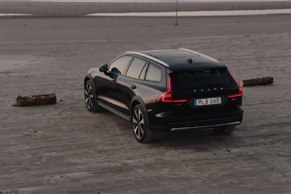 Volvo XC60 in Pics: See Design, Features, Interior and More in Detail ...