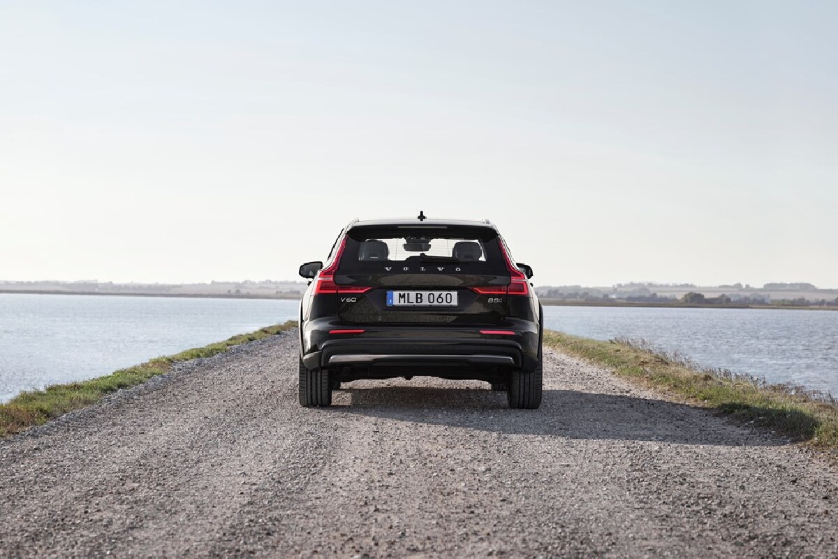 Volvo XC60 in Pics: See Design, Features, Interior and More in Detail ...