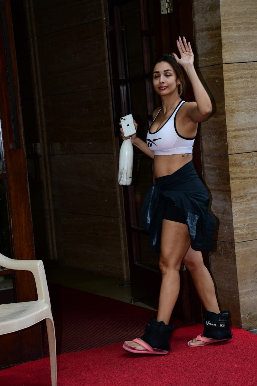 Malaika Arora, Nimrat Kaur, and Neha Sharma Kick off Weekend With Their Fitness Regime; Yami ...