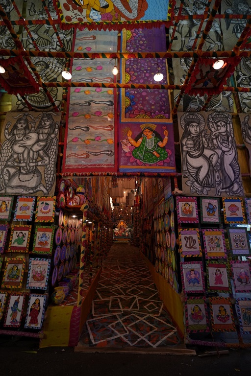 Sheesh Mahal to Bengal’s Rich Heritage, A Peek Into Kolkata Durga Puja ...