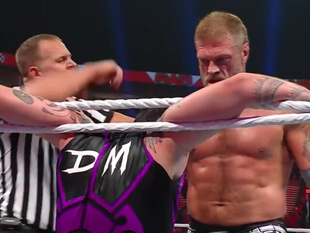 WWE RAW Results: The Judgment Day Sabotage Dominik Mysterio vs Edge ...