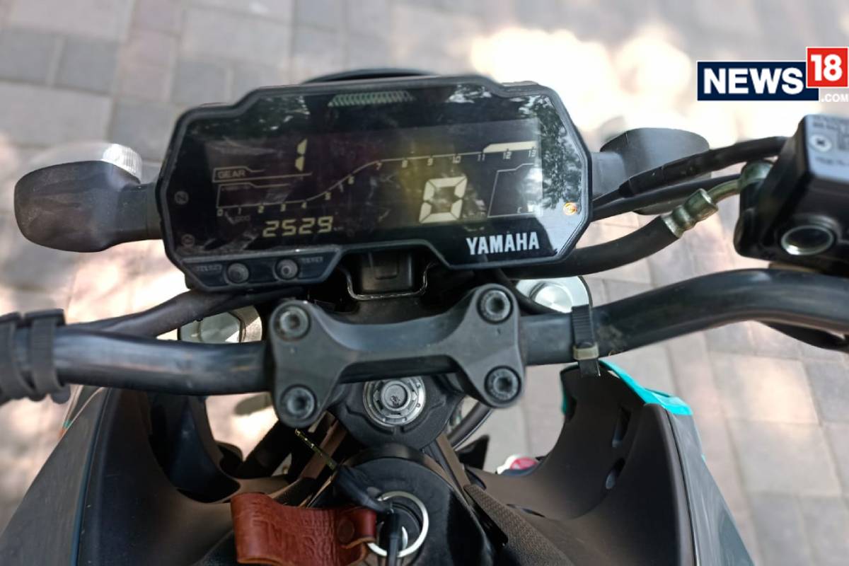 Yamaha MT-15 V2 In Pics: See Design, Features, and More in Detail - News18