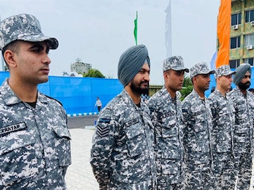 Air Force Unveils New Combat Uniform on IAF Day | Here's What it Looks ...