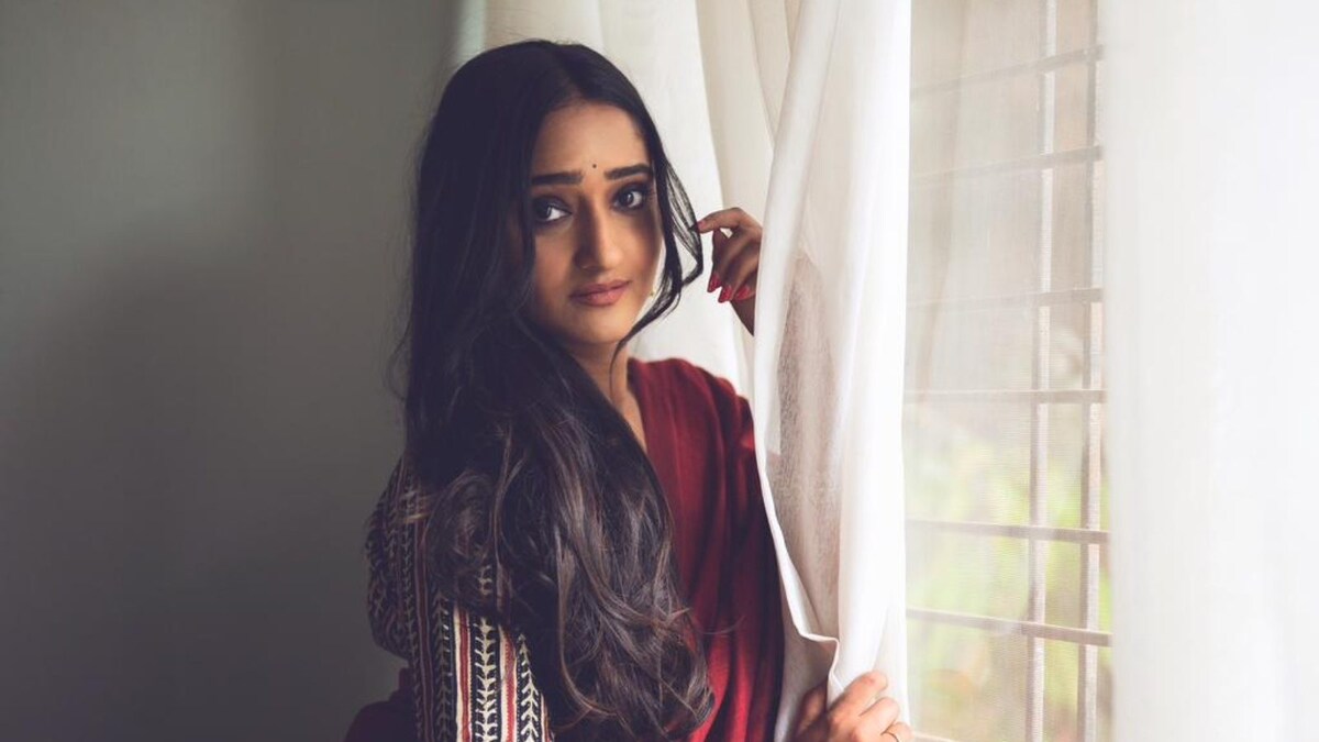 'Gostha Eka Paithanichi' Actor Aditi Dravid: I Never Say No to Good ...