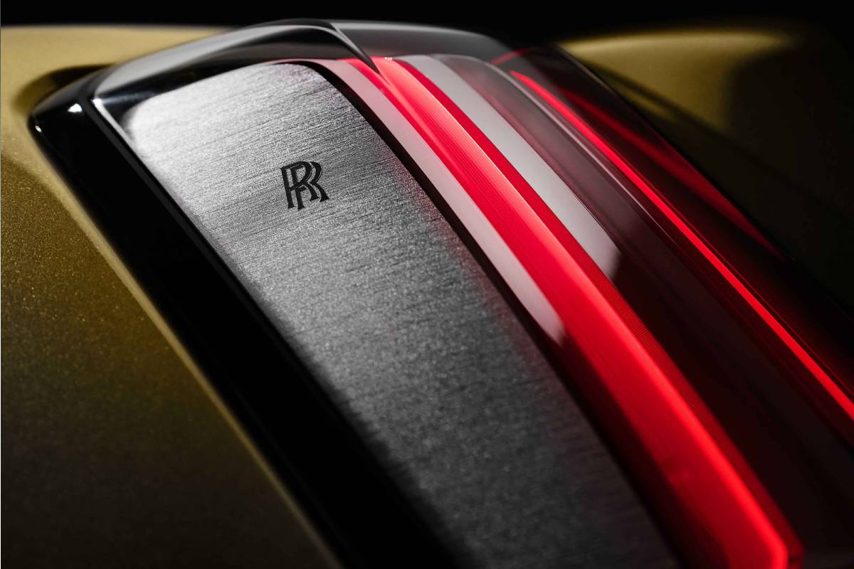 All-Electric Rolls-Royce Spectre in Pics: See Design, Features and More ...