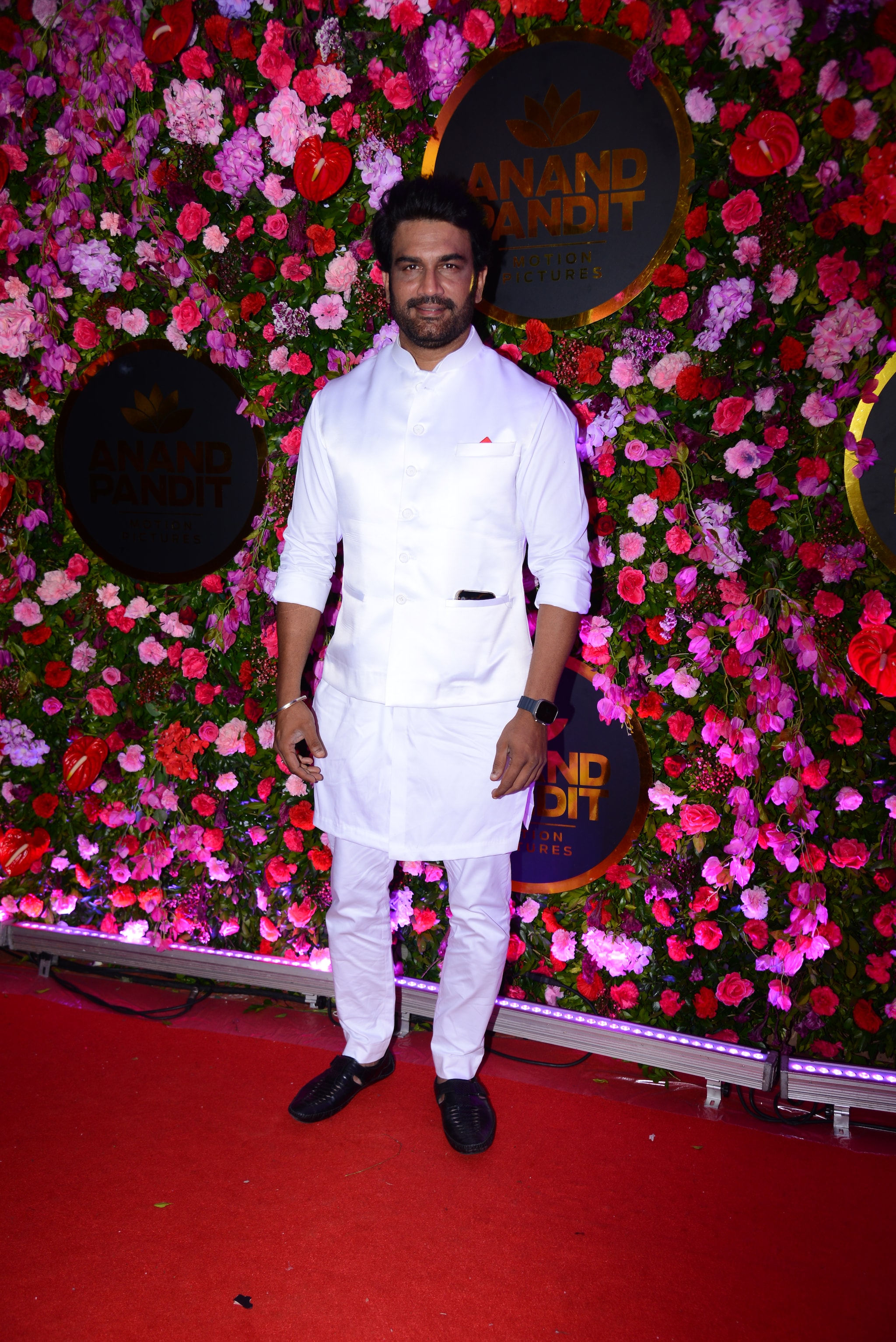 Anand Pandit's Diwali Party Attended By Kriti Sanon, Taapsee Pannu ...