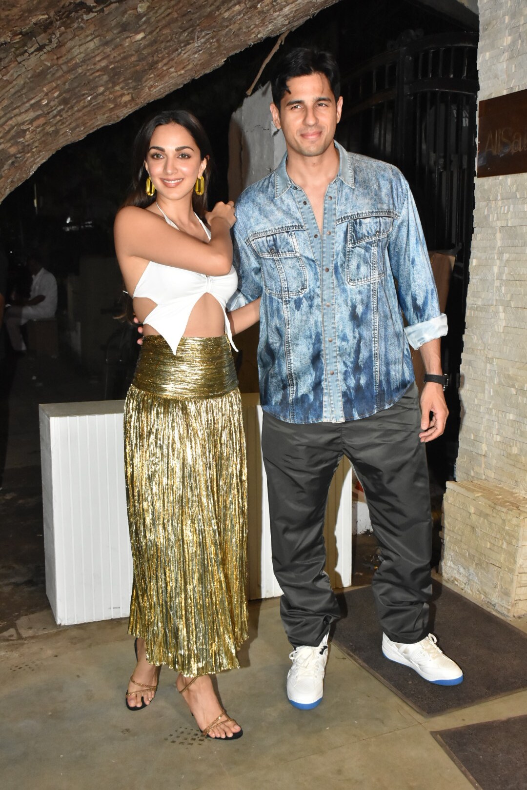 Kiara Advani, Sidharth Malhotra, Genelia D'Souza, Riteish Deshmukh ...