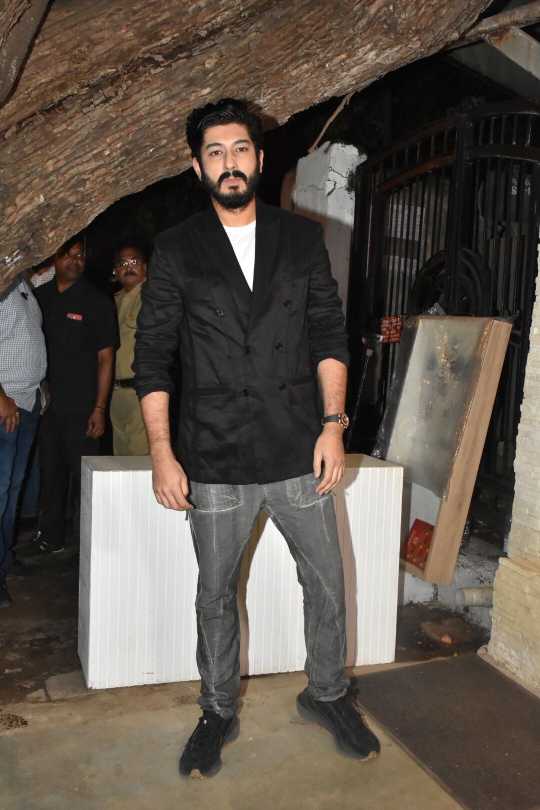 Kiara Advani, Sidharth Malhotra, Genelia D'Souza, Riteish Deshmukh ...