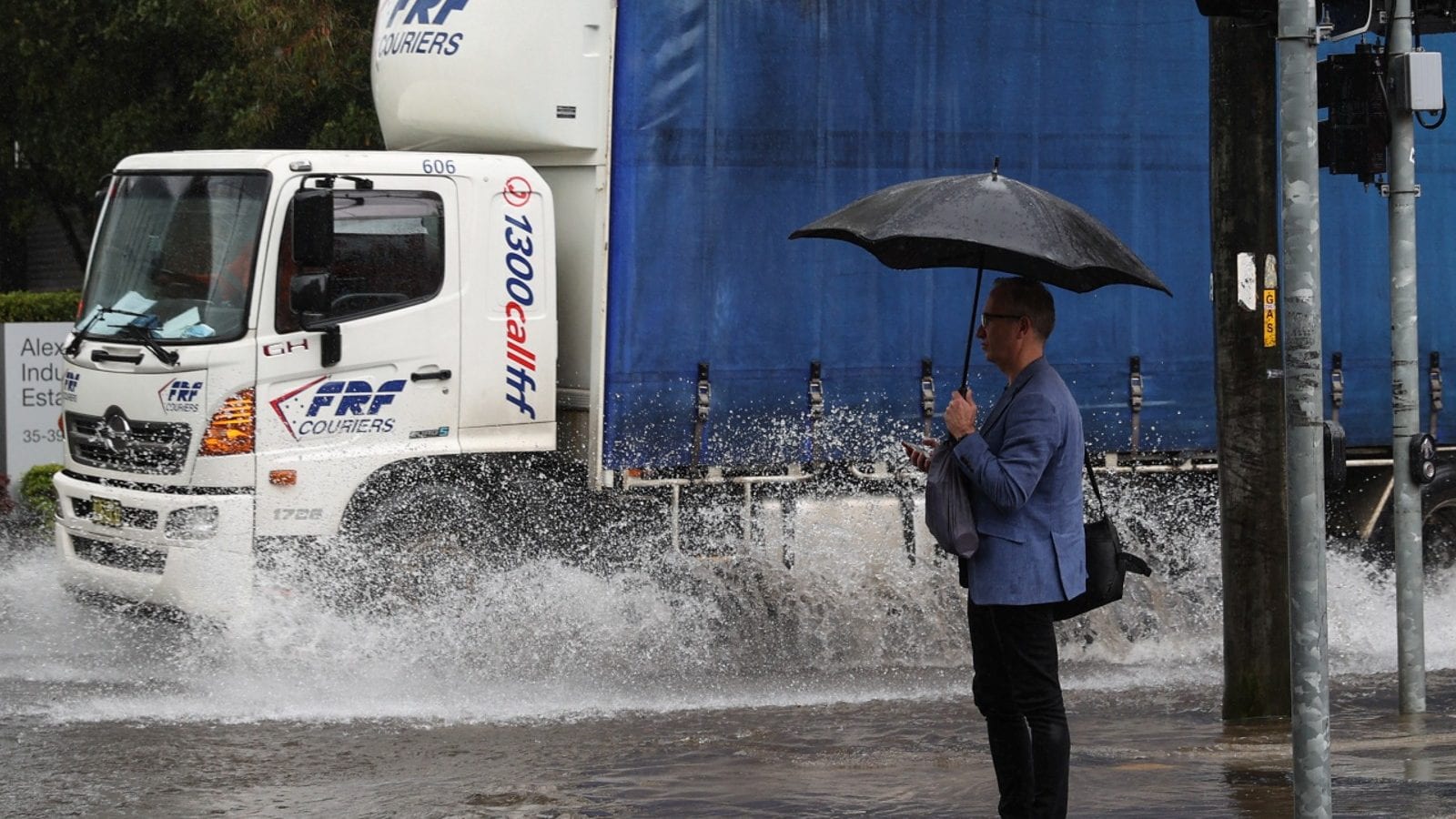 Flood Waters Swamp Melbourne as Heavy Rains Slam Australian States ...