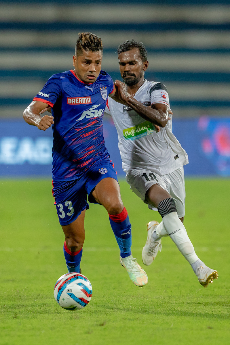 ISL 2022-23: Bengaluru FC Beat NorthEast United FC 1-0 | In Pics - News18