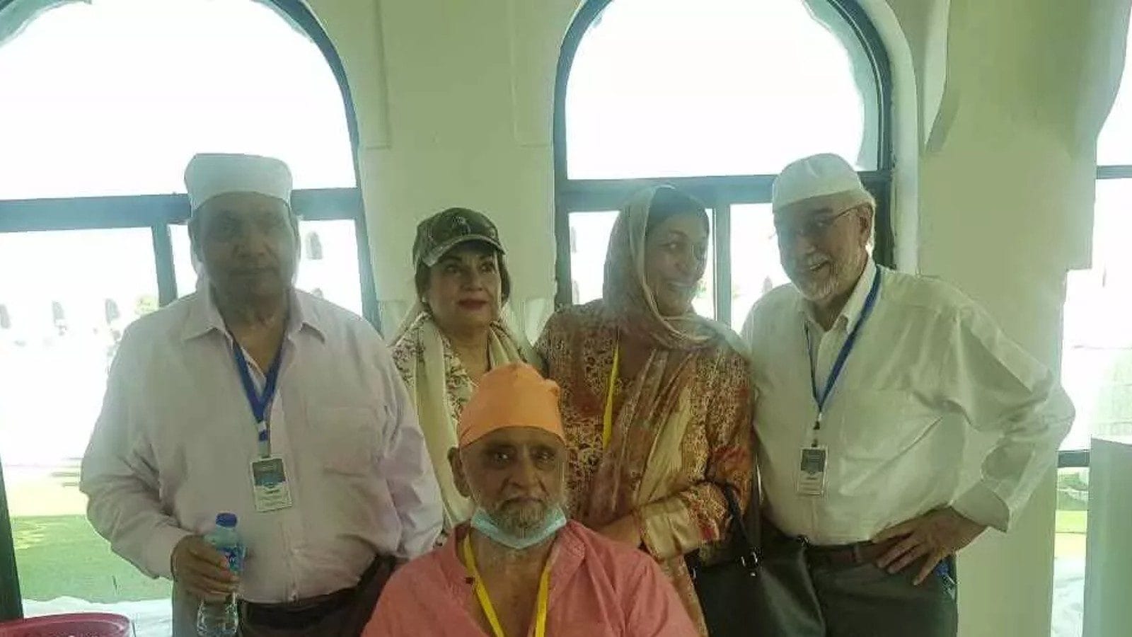 Indo-Pak Friendship: Bishan Bedi Reunites With Old Friend Intikhab Alam ...