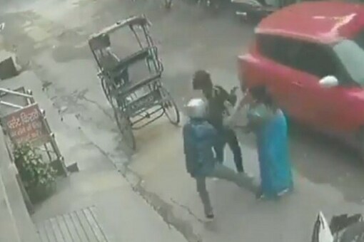 Getting out of Hand: Another Snatching-related Death in Delhi, Cases up ...