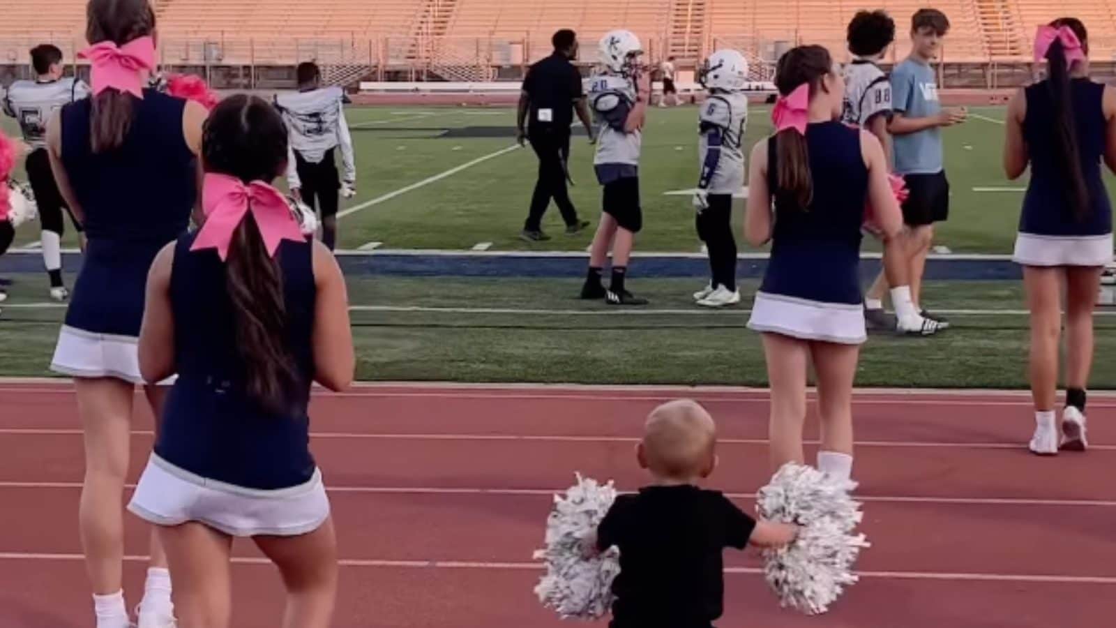 WATCH: 2-Year-Old Goes to Big Sister's Cheer Practices, Netizens in ...