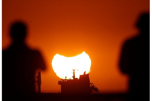 Solar Eclipse Today: Bengaluru to Witness Surya Grahan for 45 Min ...