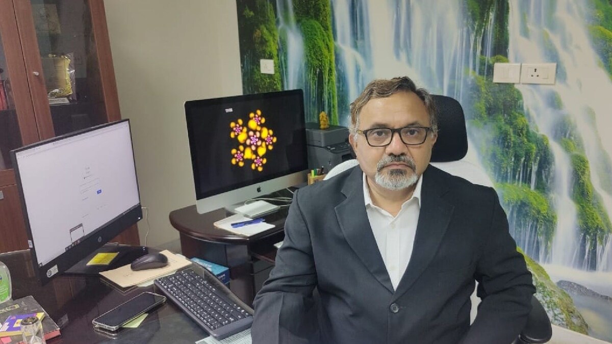 Prof MV Kartikeyan Takes Charge as Director of IIITDM Kancheepuram - News18