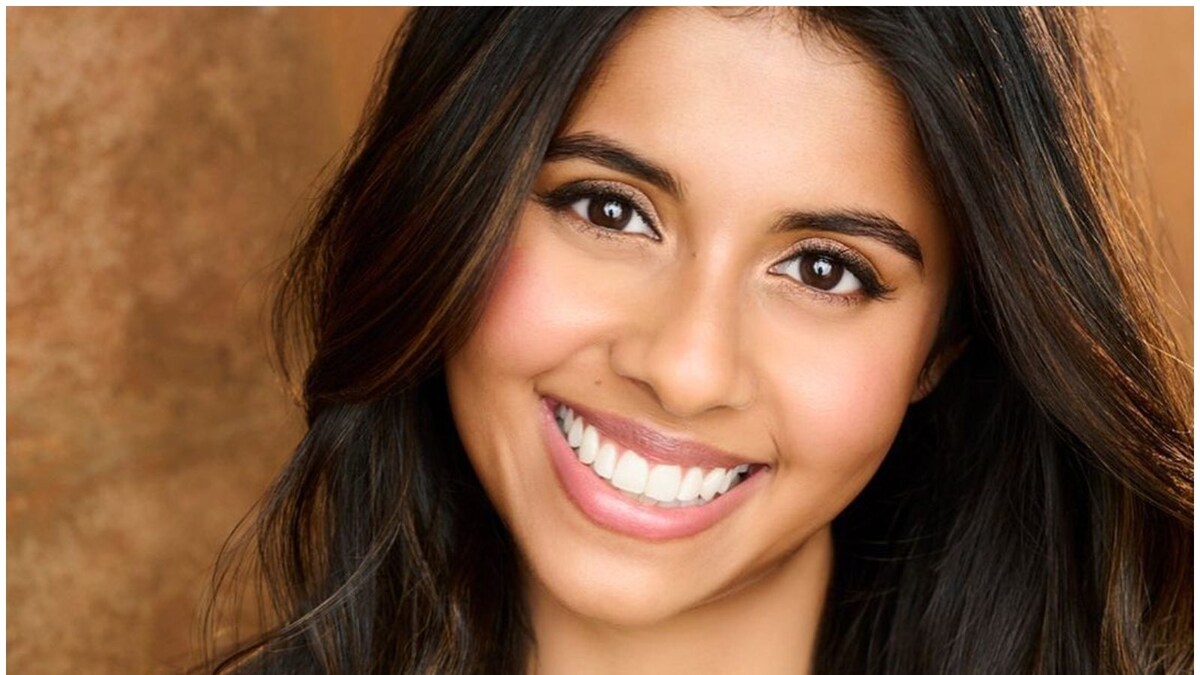 Mithun Chakraborty's Daughter Dishani to Debut in Hollywood, Says Wasn ...