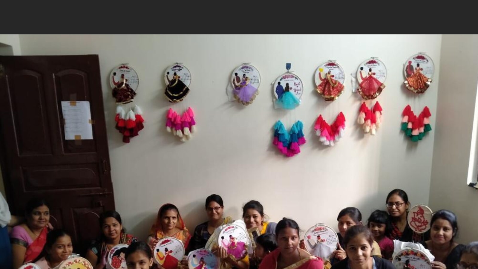 Armed with 'Do It Yourself' Videos, How These Bengal 'Durgas' Fought ...