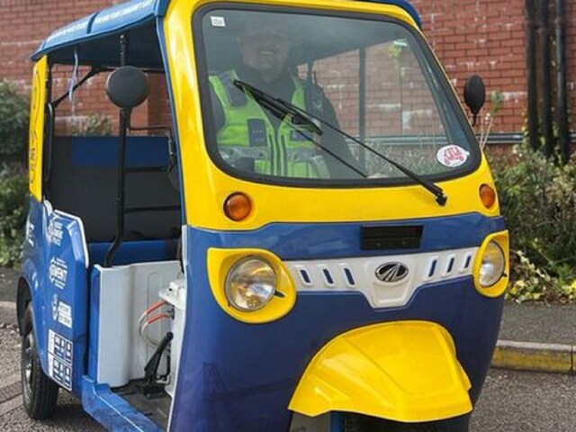 UK: Welsh Police Deploys 3-Wheeled 'Tuk Tuks' to Fight Crime, Keep ...
