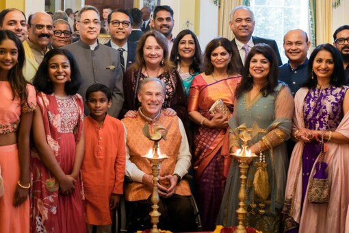 Texas Governor Greg Abbott, Wife Cecilia Celebrate Diwali at Their ...
