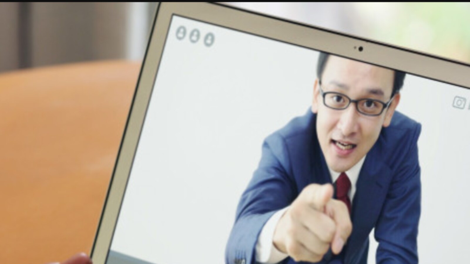 Bosses and Workers Don't See Eye-to-eye When it Comes to Remote Working ...