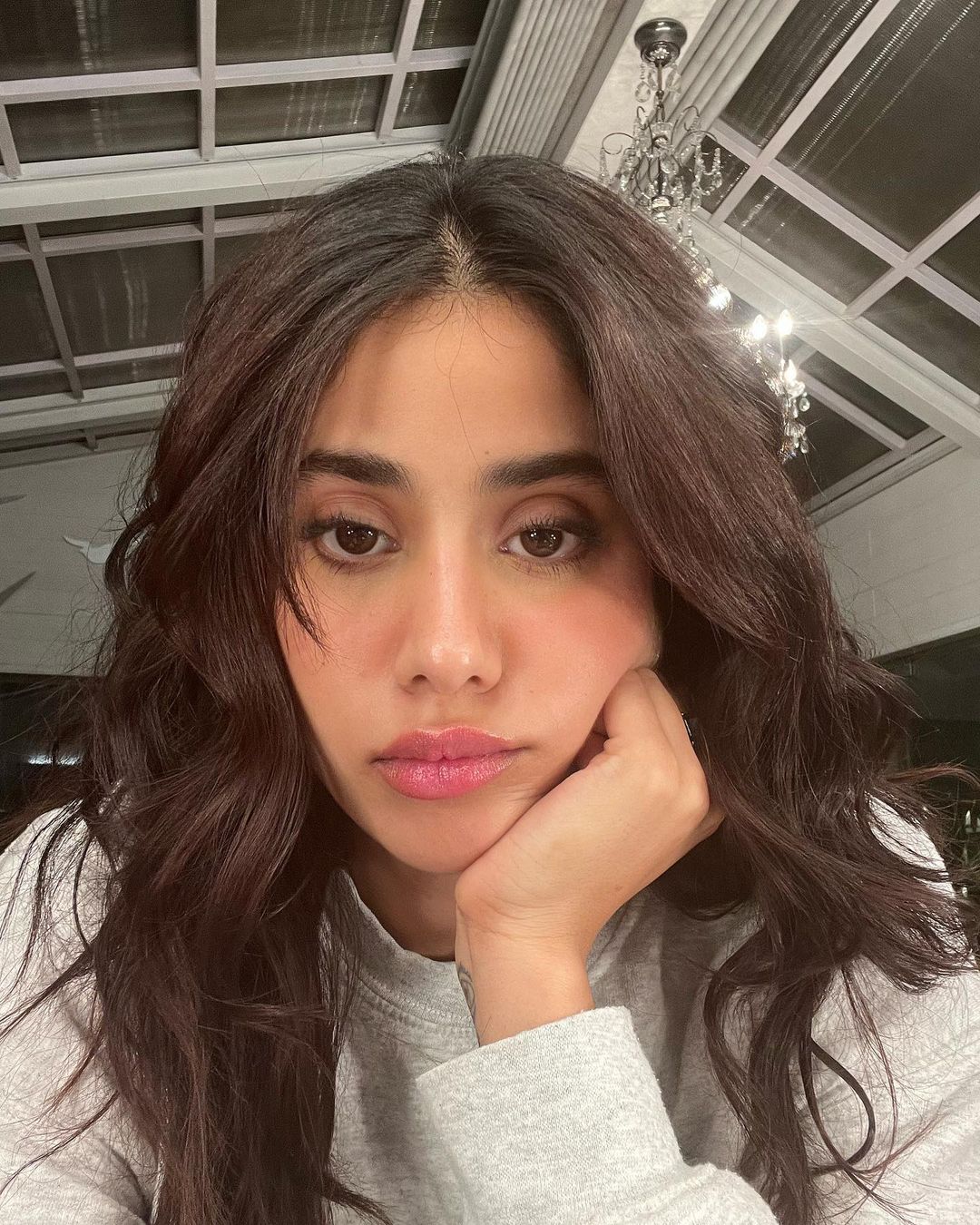 Janhvi Kapoor Shares Series Of Selfies On Instagram, Check Out The Diva ...