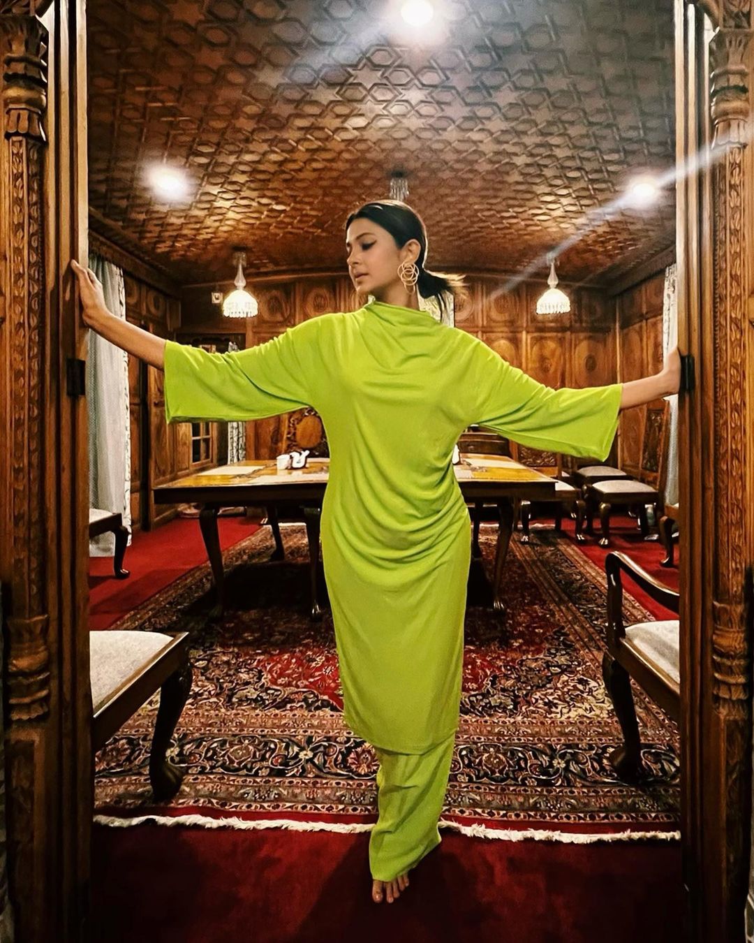 Jennifer Winget Makes Jaws Drop In Gorgeous Ethnic Wear Outfits This ...